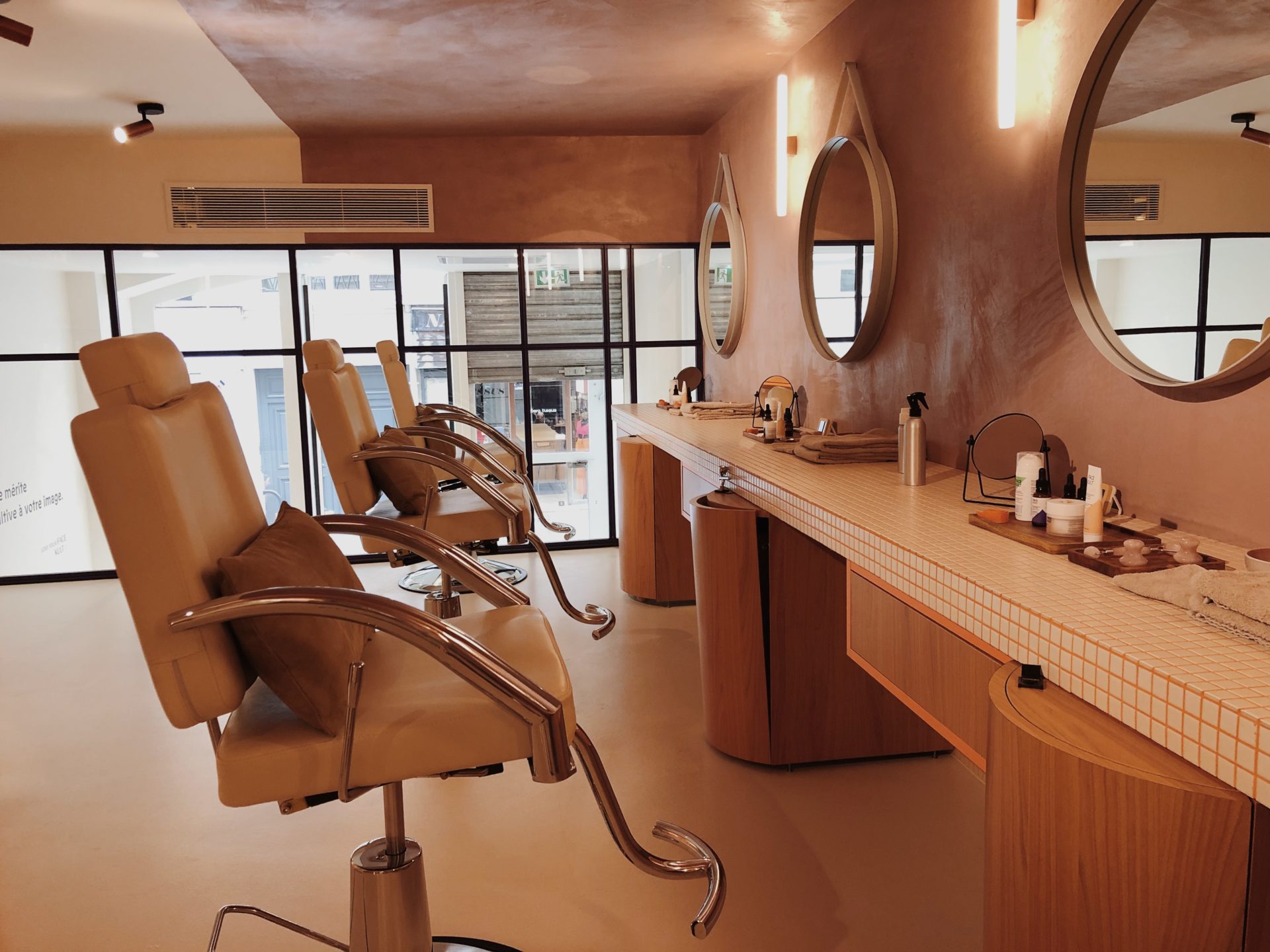 CLAIRE ANDREEWITCH | Sculpter son visage au studio Facekult